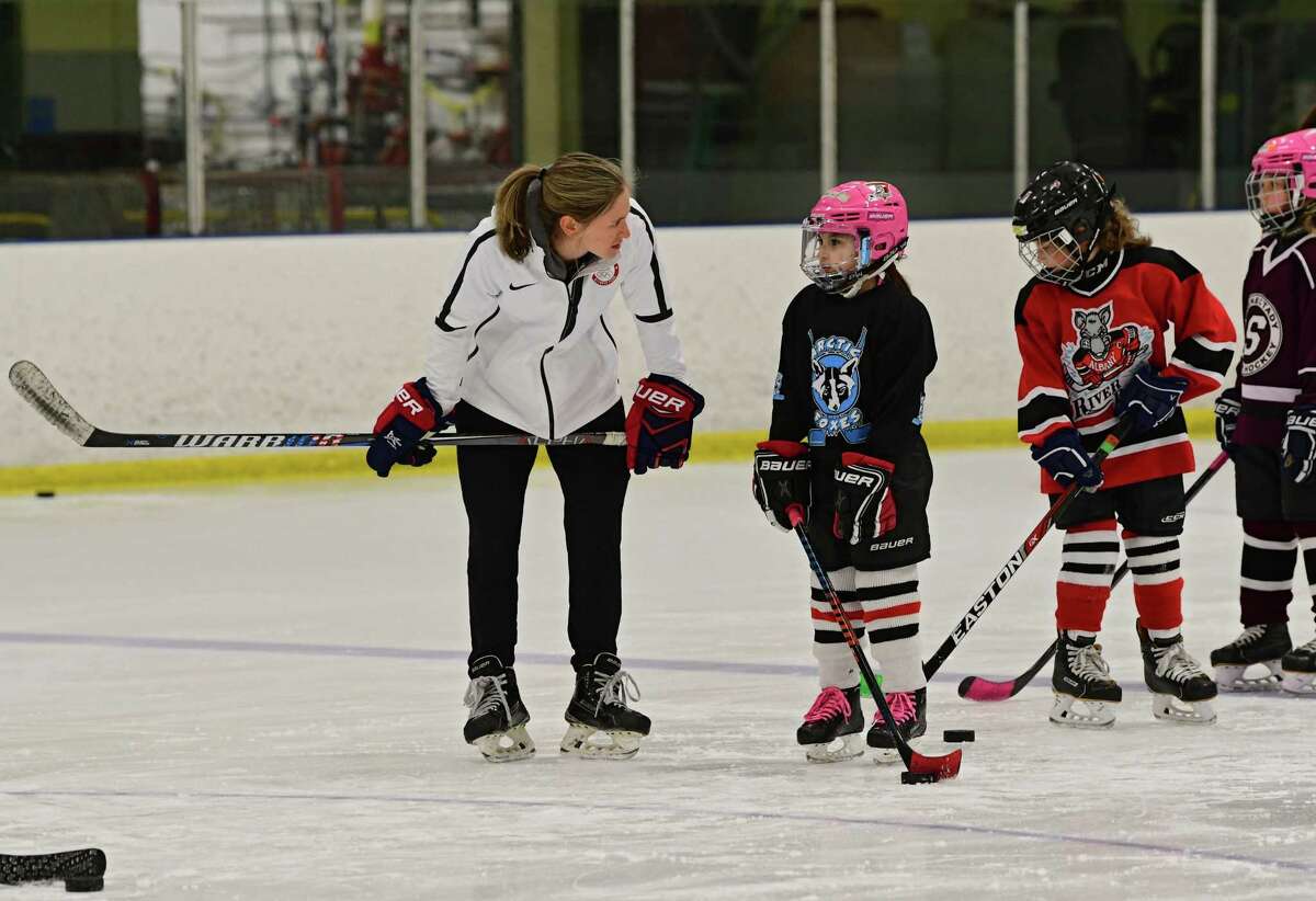 Gold medal Olympian hosts Clifton Park hockey clinic