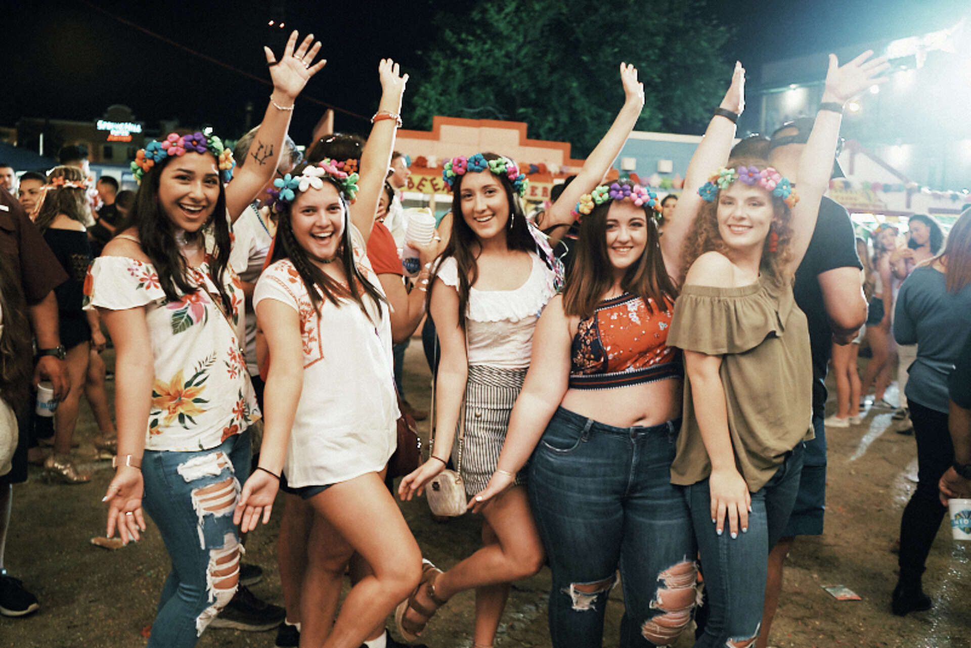 NIOSA got 'lit' as students packed La Villita for 'college night'