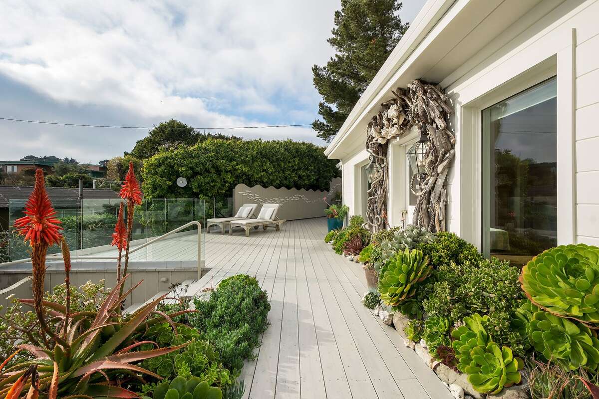 Interior designer's personal residence and cottage in Muir Beach listed ...