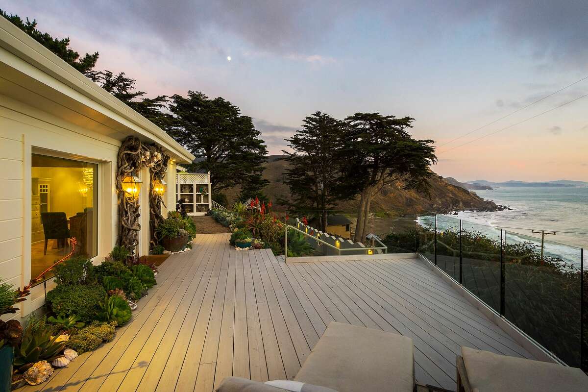 Interior designer's personal residence and cottage in Muir Beach listed ...