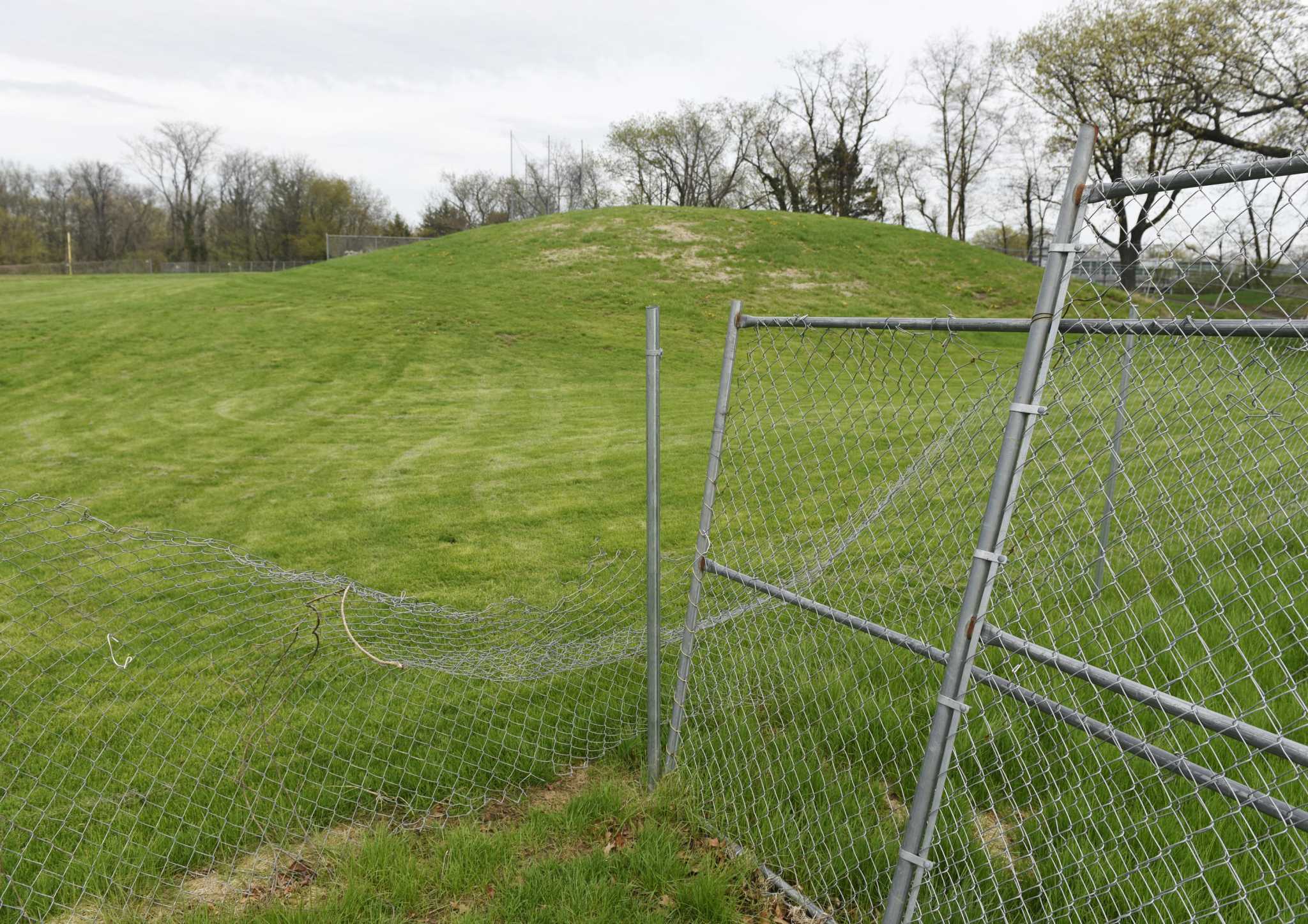 Old Greenwich School, Western fields among top capital priorities for ...