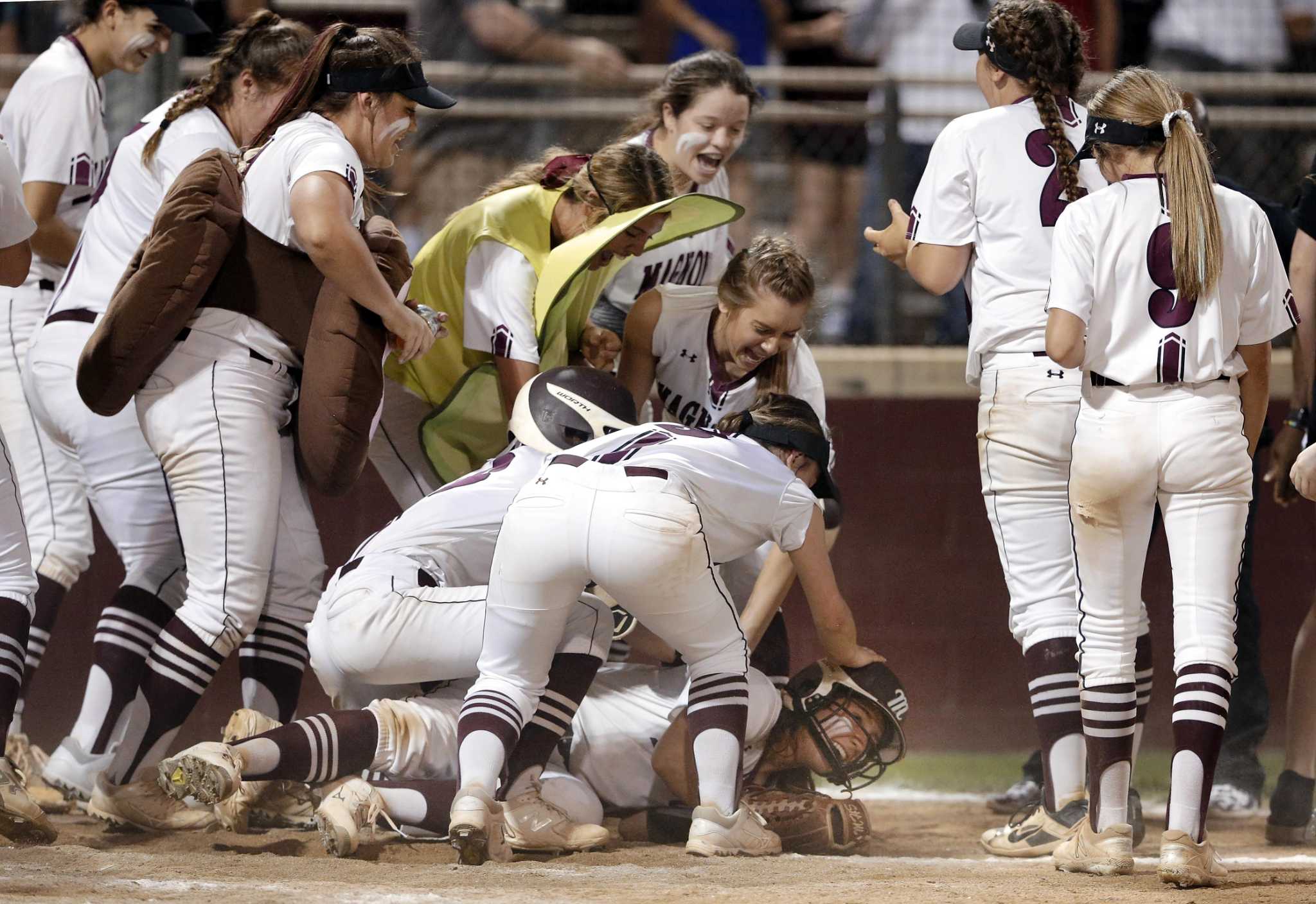 SOFTBALL: Magnolia walks off against Willis, forces Game 3