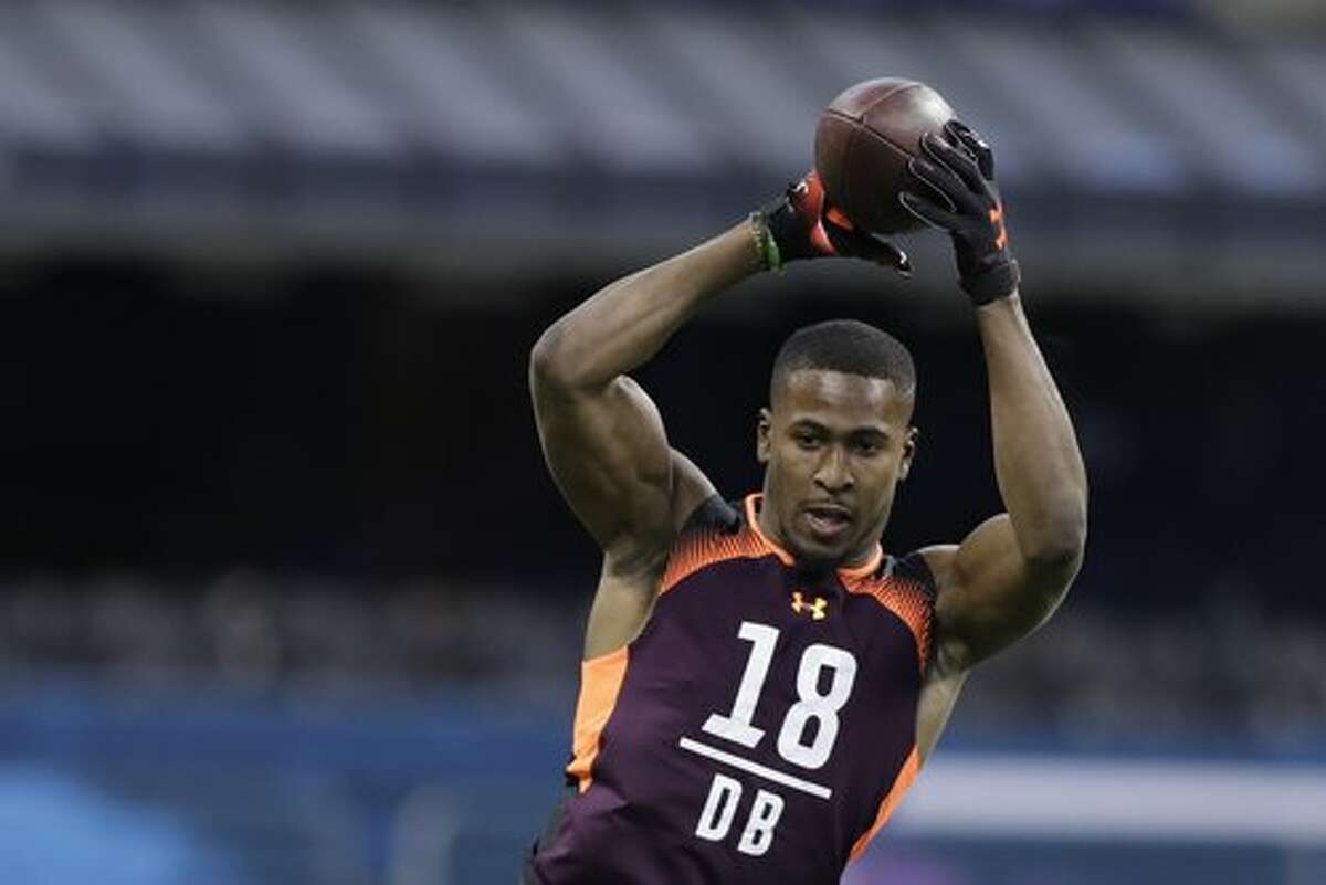 Raiders’ fourth-round pick: Houston CB Isaiah Johnson