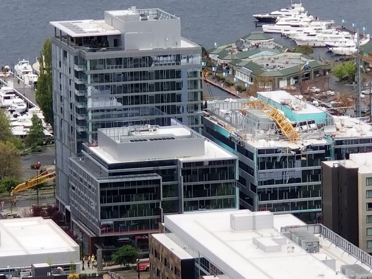 South Lake Union streets, including Mercer, reopened after crane fell ...