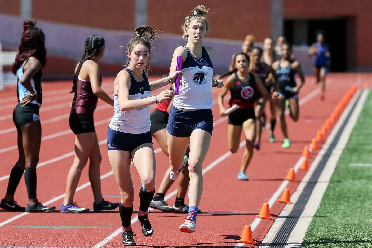 Boerne Champion seeks winning combination for state