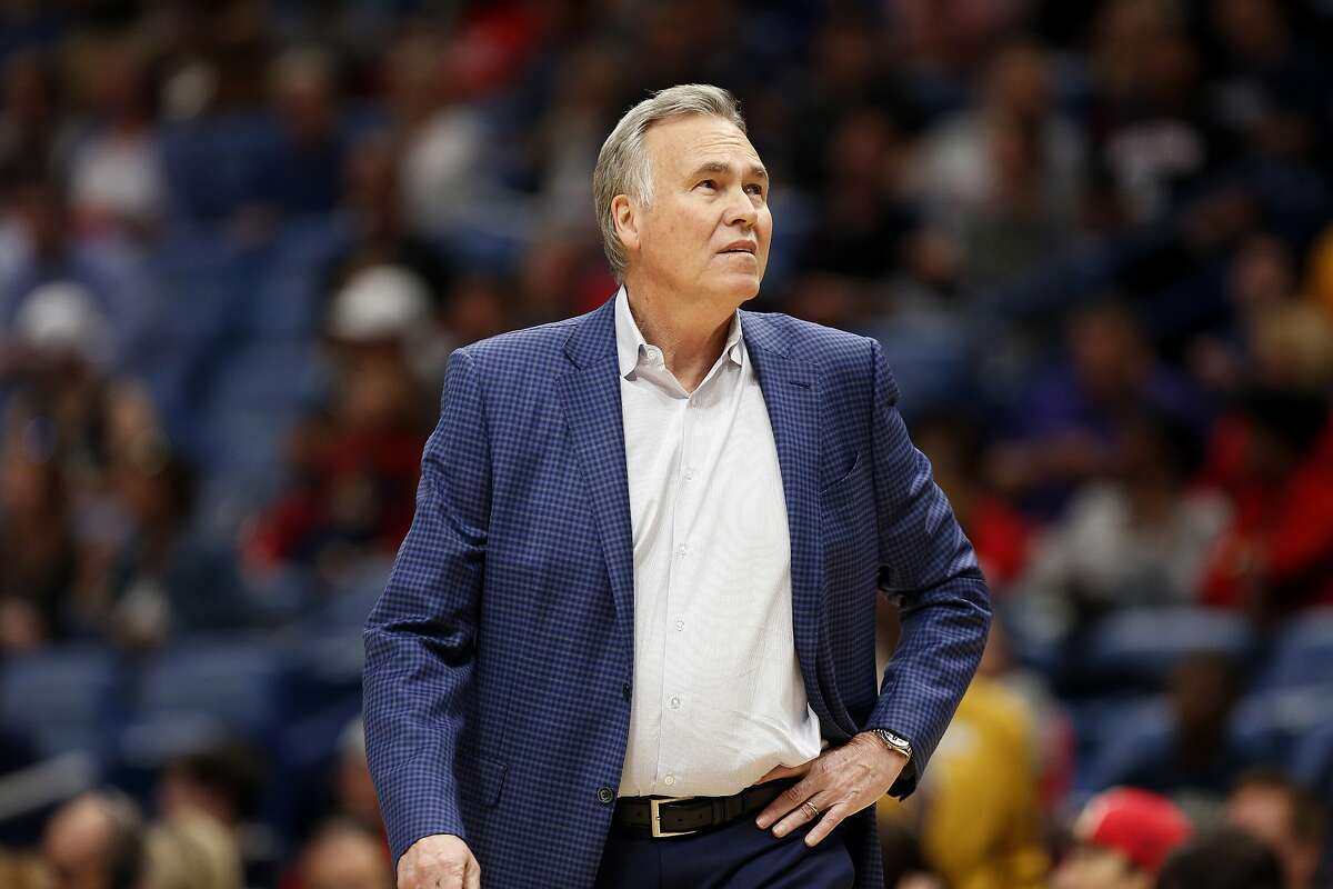 Mike D’Antoni taught Steve Kerr, then changed styles