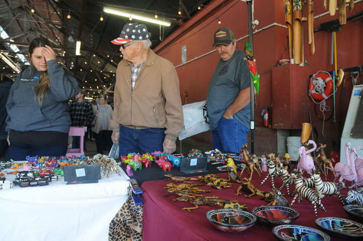 ‘Like an addiction’: Grafton’s Riverside Flea Market makes awaited ...