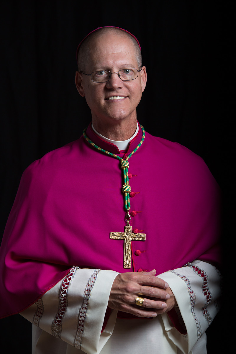 Conservative Catholic tells Seattle-area high school: Obey your Archbishop