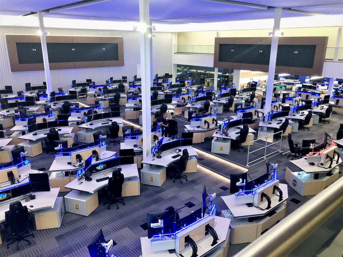 Harris County gets new hurricane-resistant 911 call center