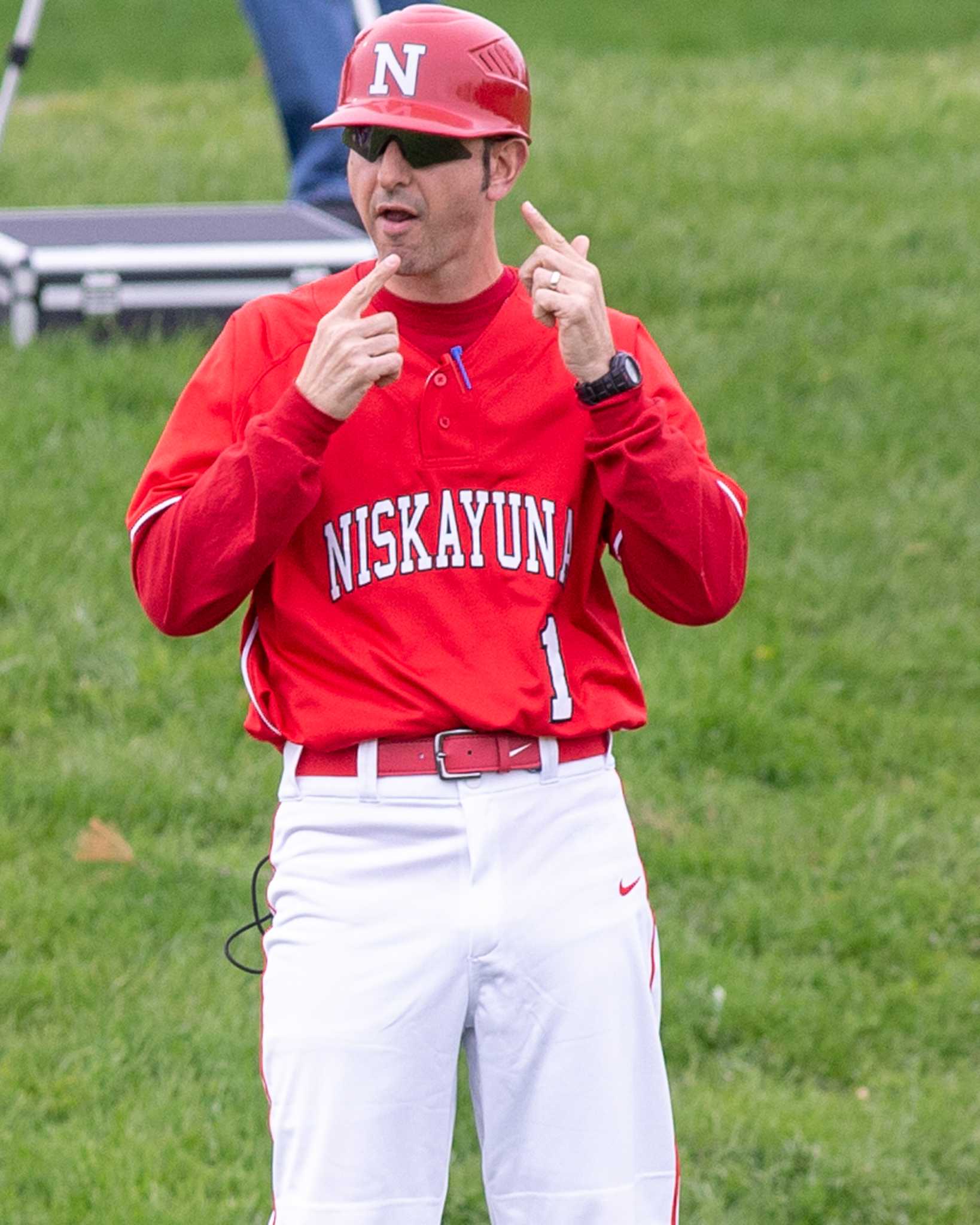 Niskayuna rallies past Bethlehem 8-7 in baseball season opener