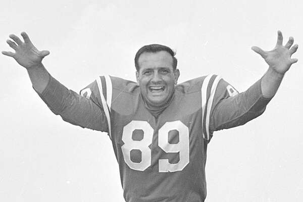 USF alum and Pro Football Hall of Famer Gino Marchetti dies at age 92 ...