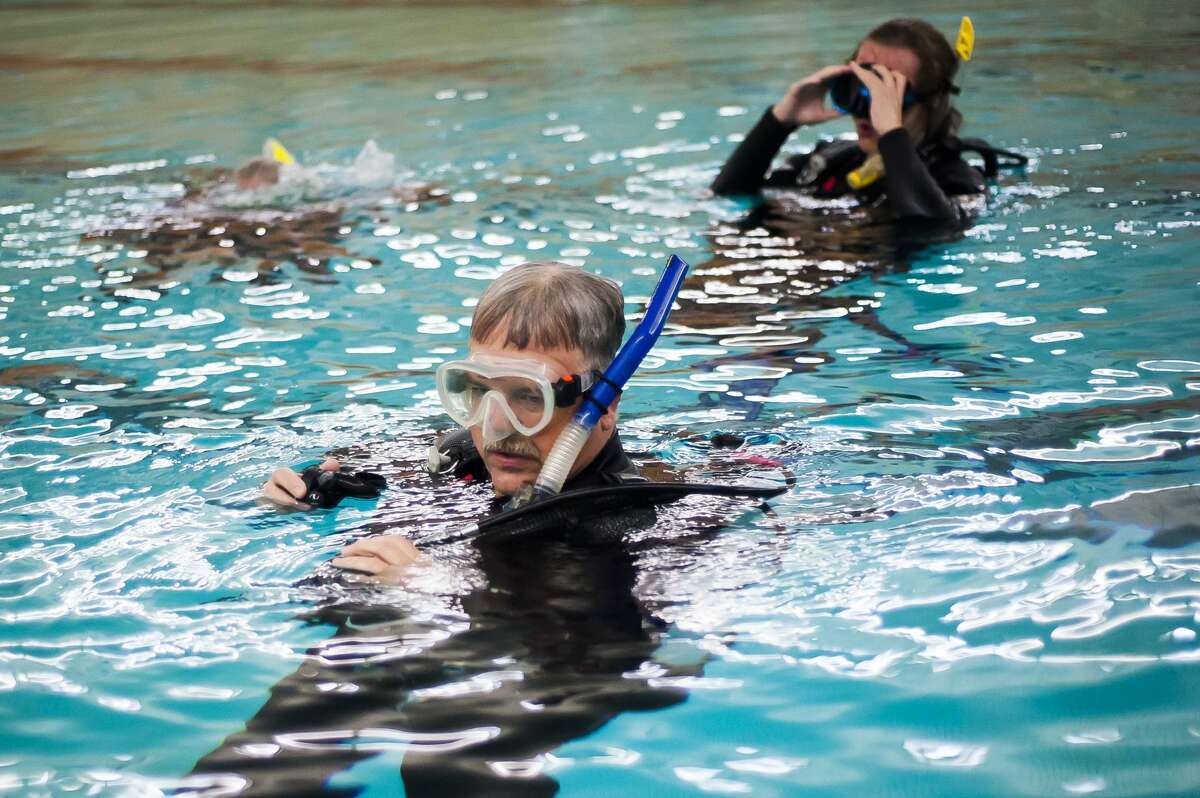 Specialty aquatics shop expands to Midland