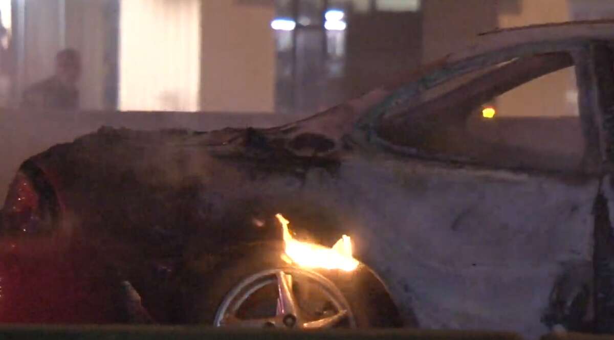 1 person killed in fiery crash involving 3 vehicles on I-45 in North ...