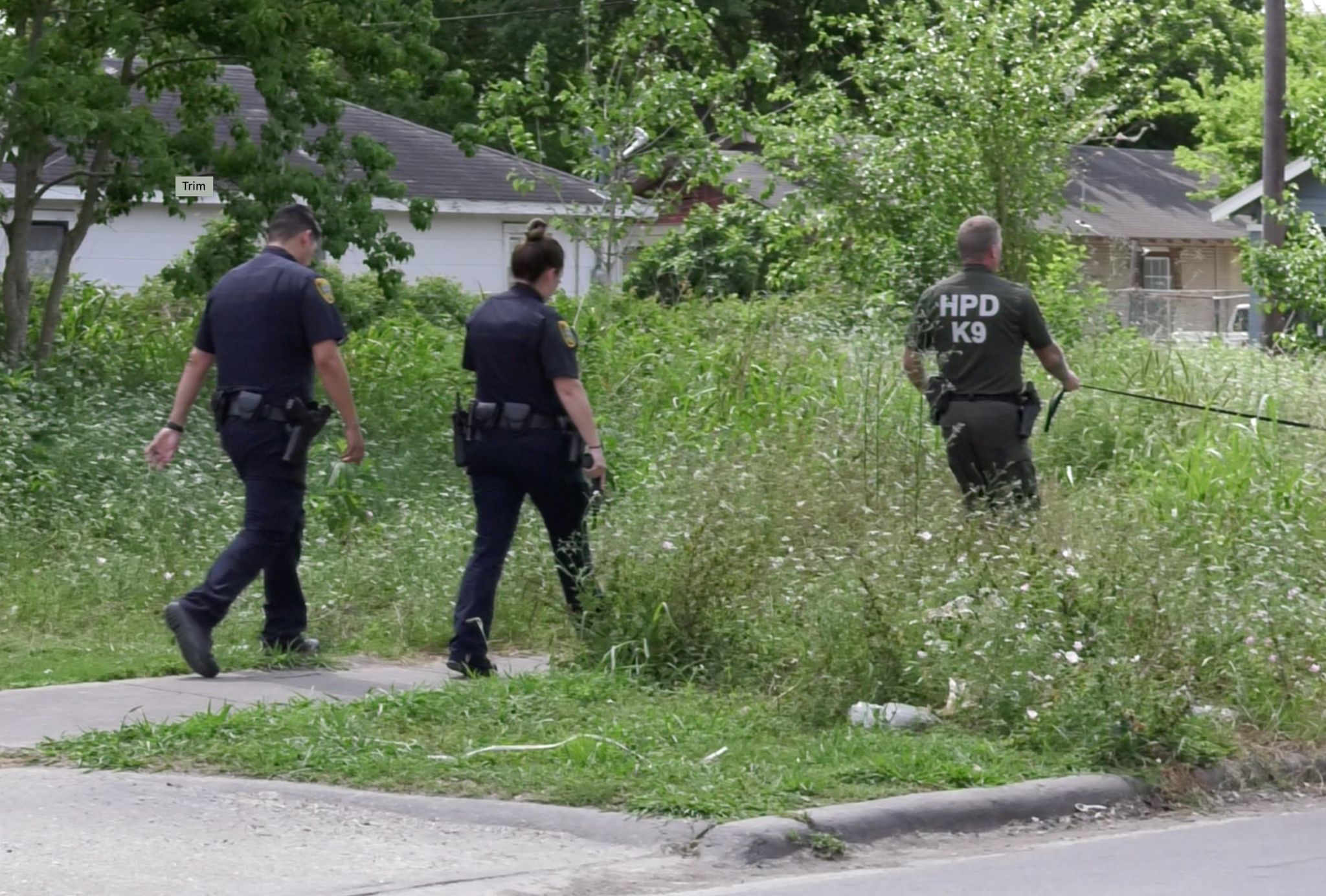 Police searching for armed shooting suspect in northeast Houston