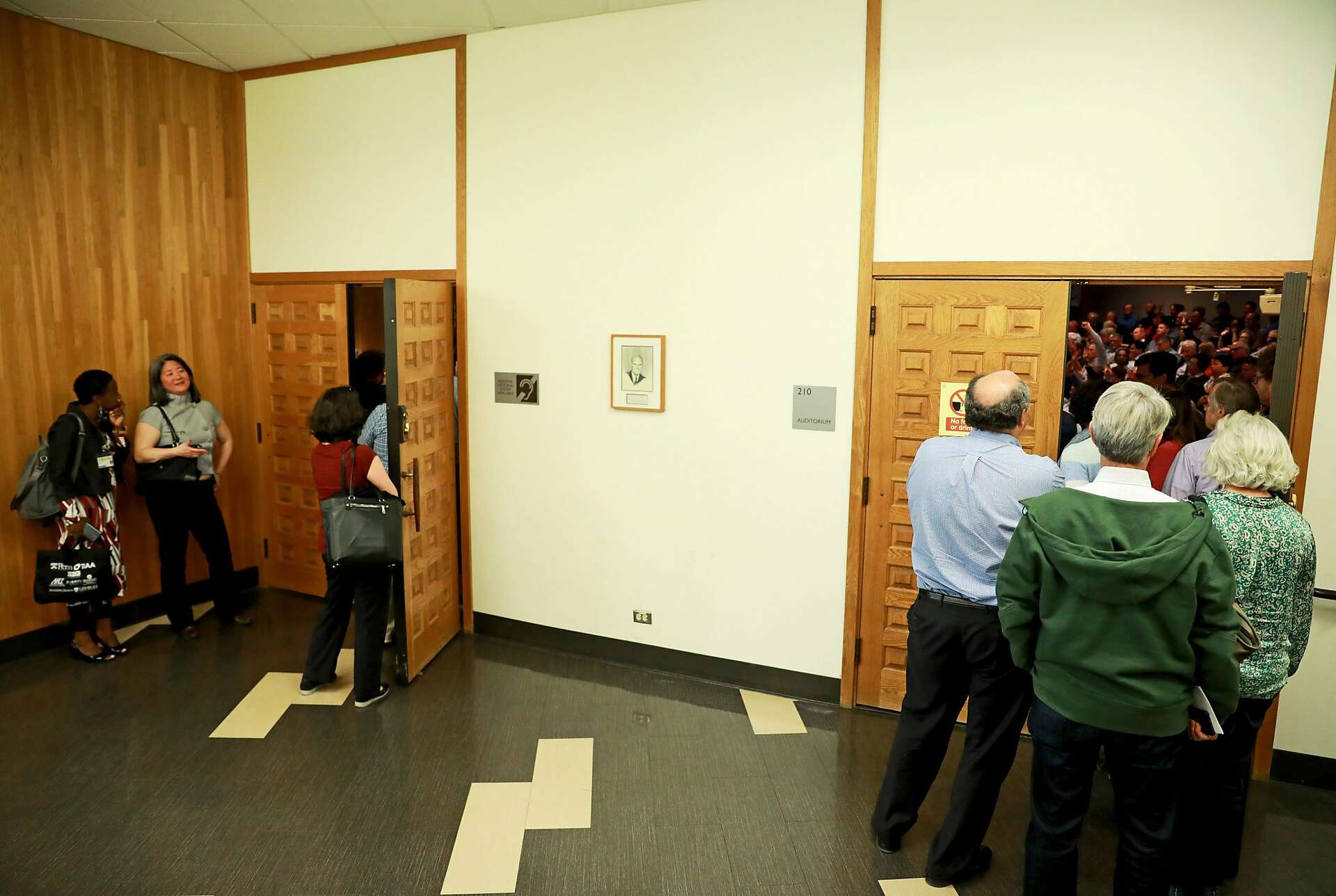 UC Berkeley’s plan for new housing, classrooms has professors, city up ...