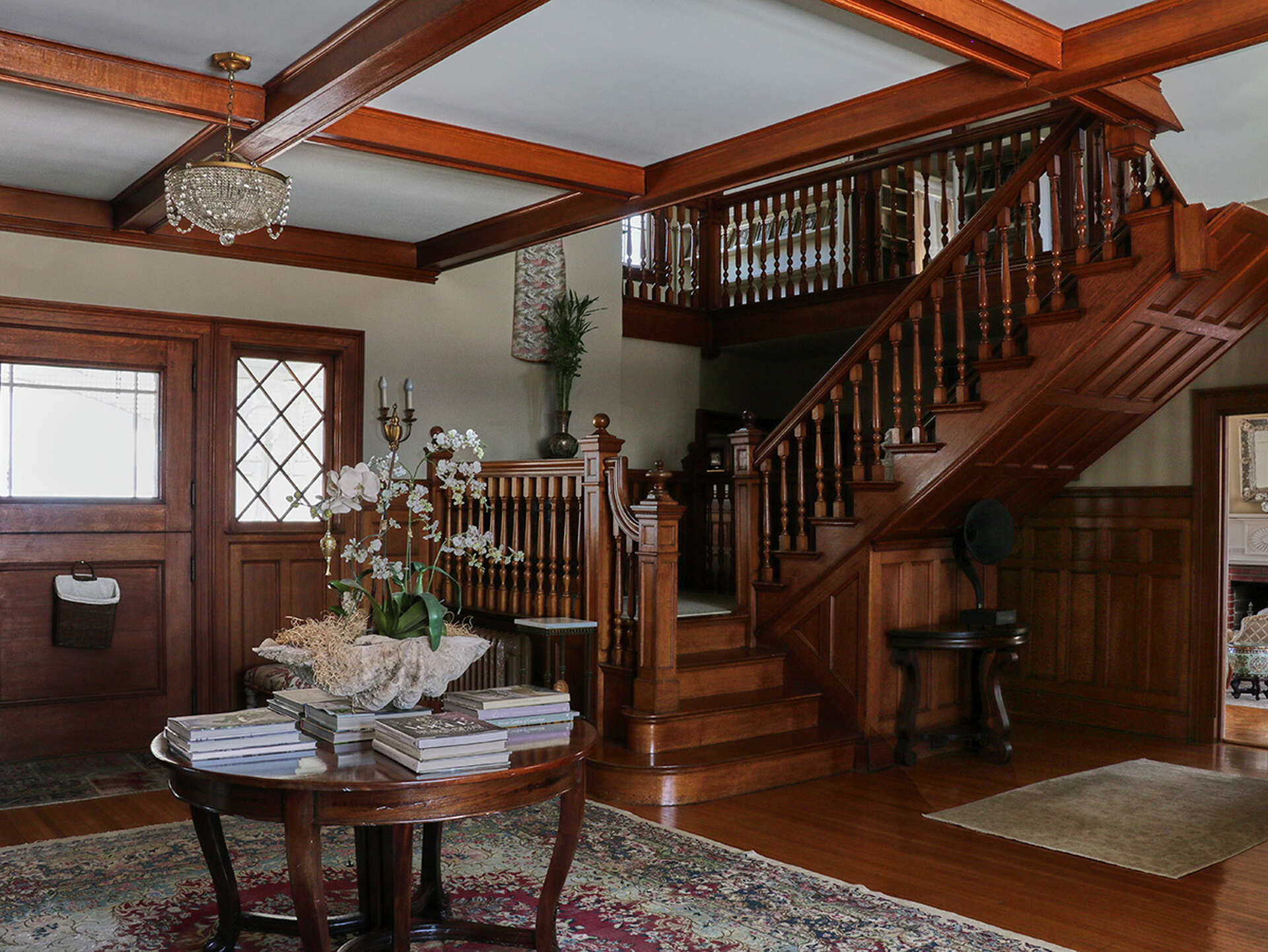 House of the Week: Hudson manor in Coxsackie