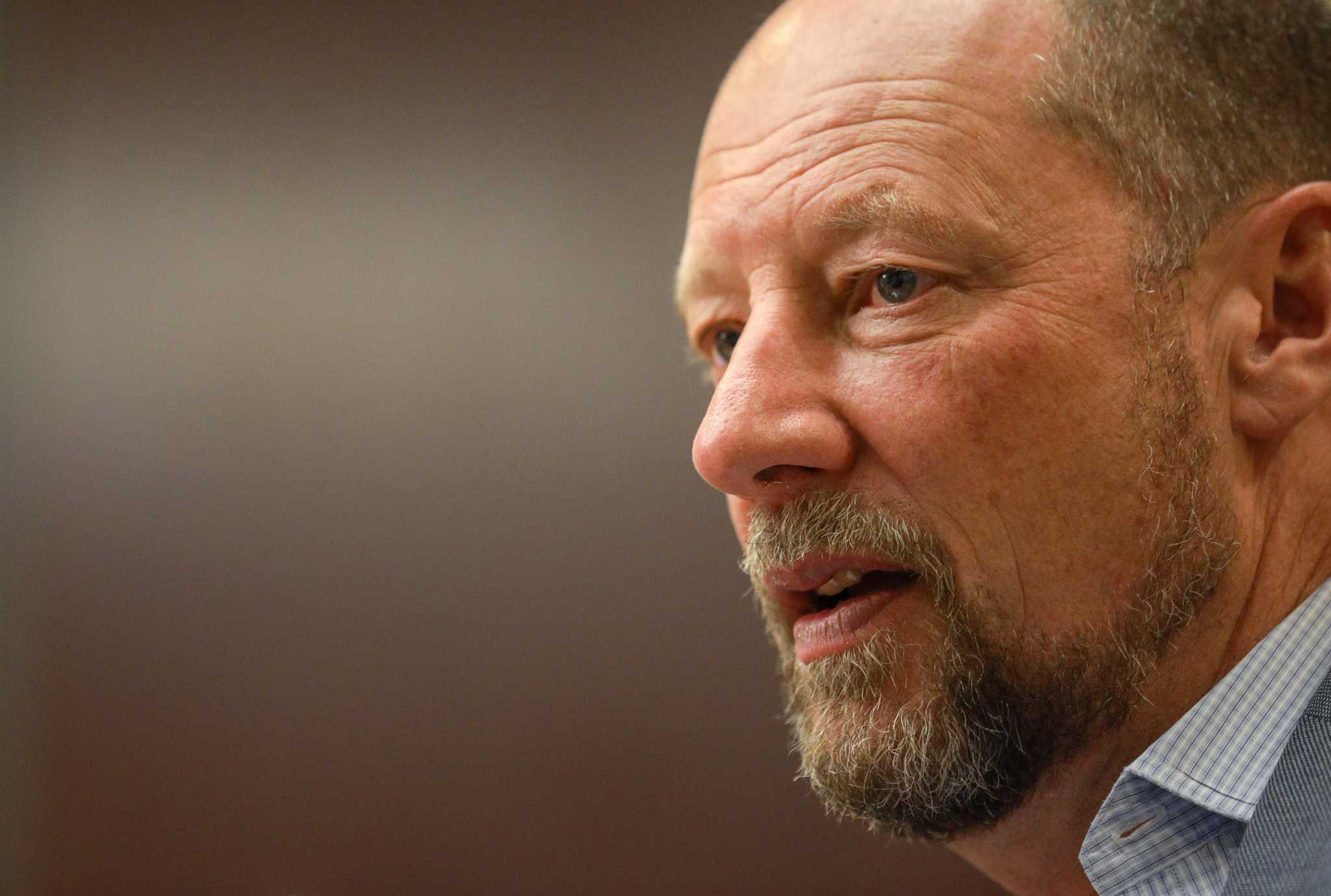 KBR posts first loss in years on oil & gas downturn