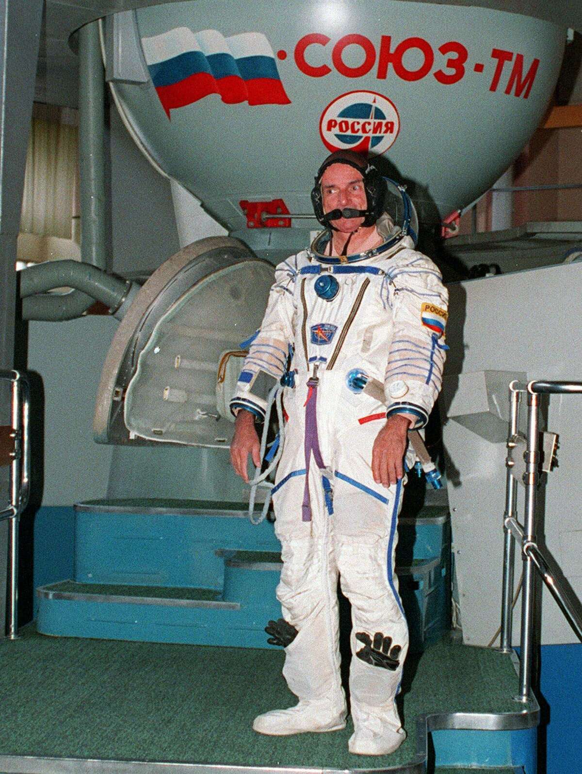 Looking for a moon vacation? Billions being invested in burgeoning ...