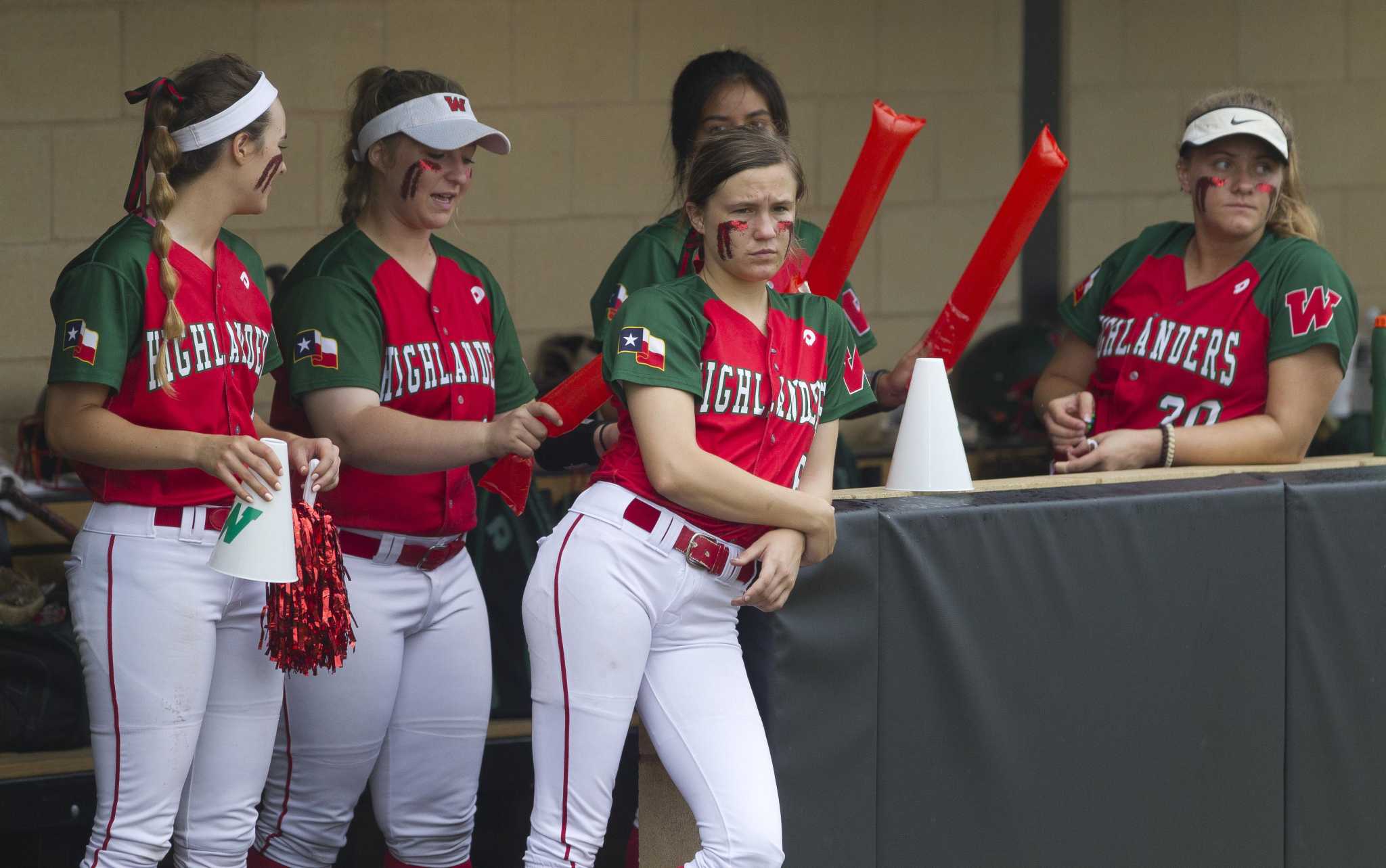 SOFTBALL: Cypress Ranch sweeps The Woodlands in area round