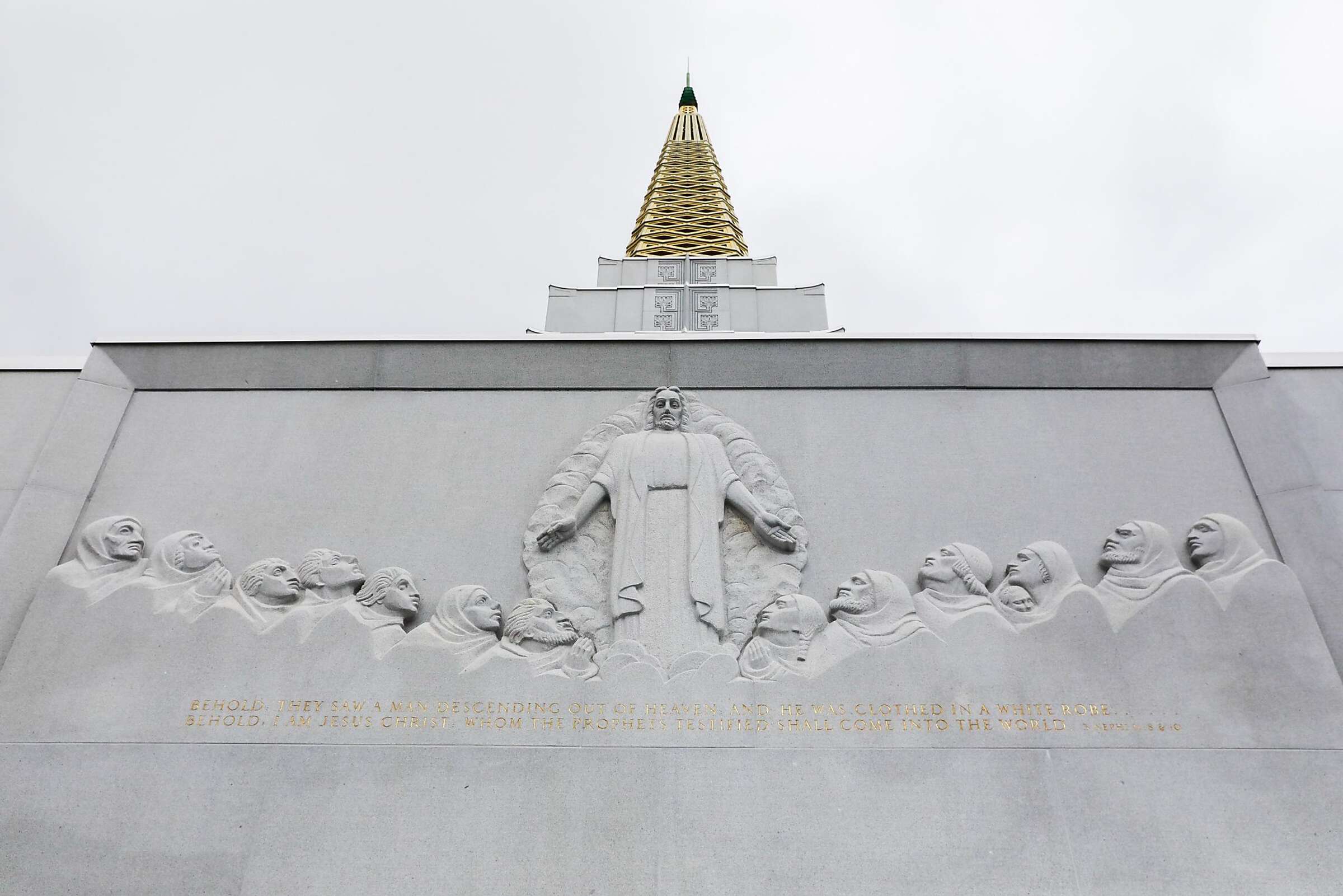 Rare glimpse inside Oakland’s Mormon temple kicks off 3 weeks of public ...