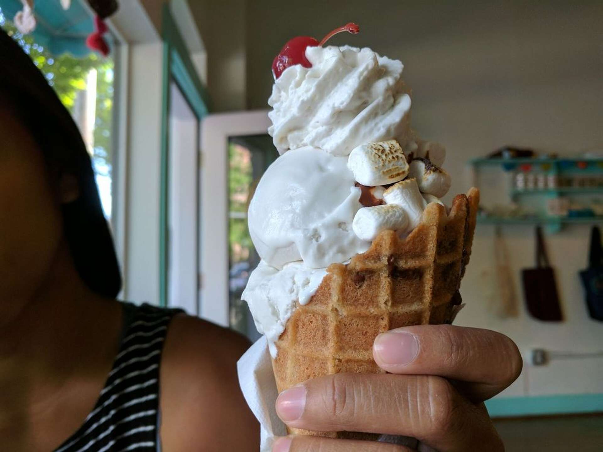 Here are Yelpers' favorite Seattle ice cream spots