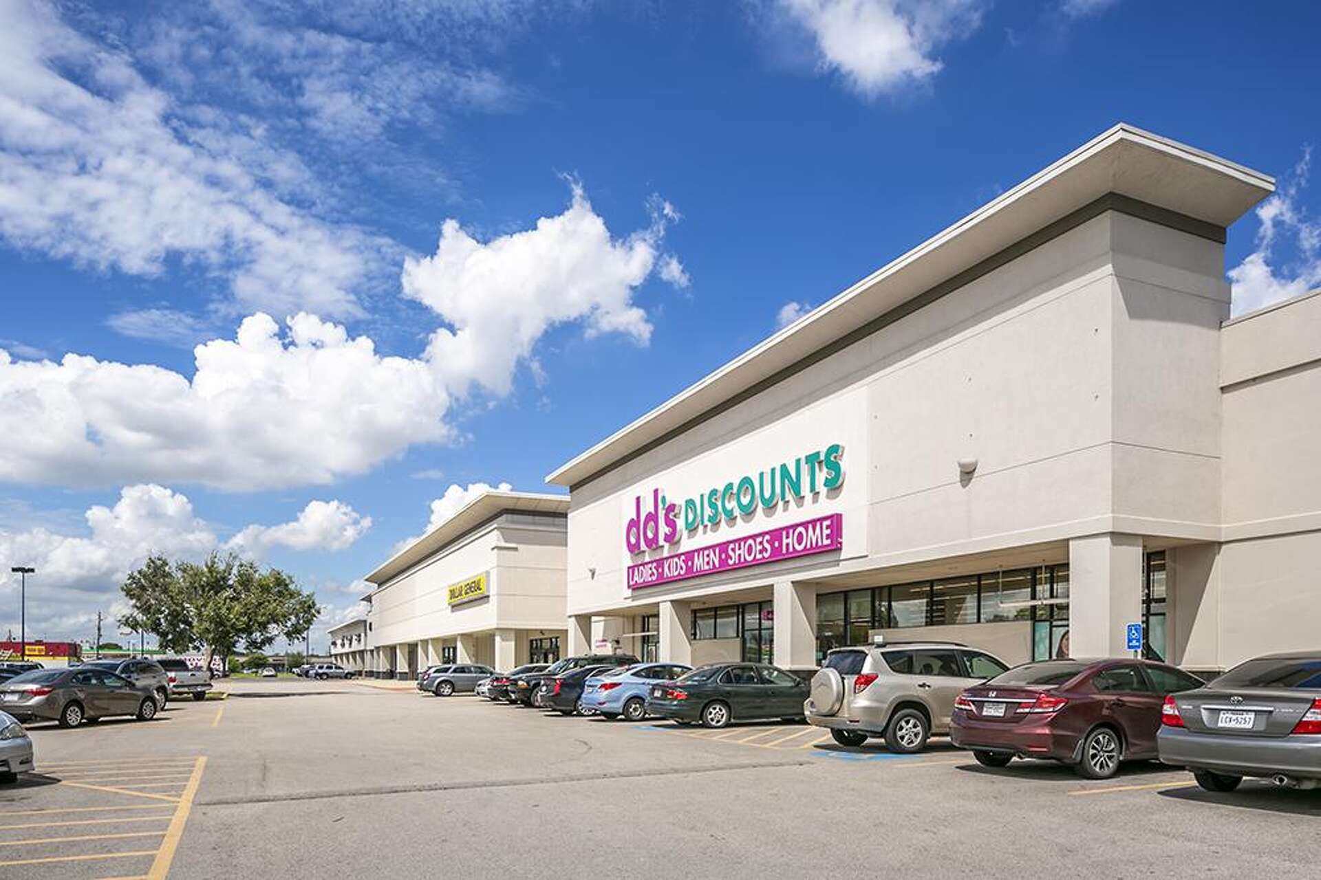 Houston named a top 'buy' market for retail real estate