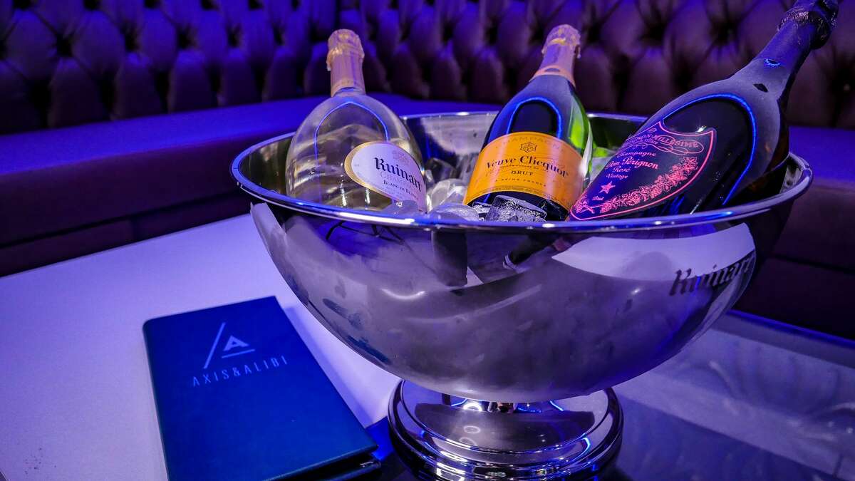 14 Houston bars just right for sipping and mingling