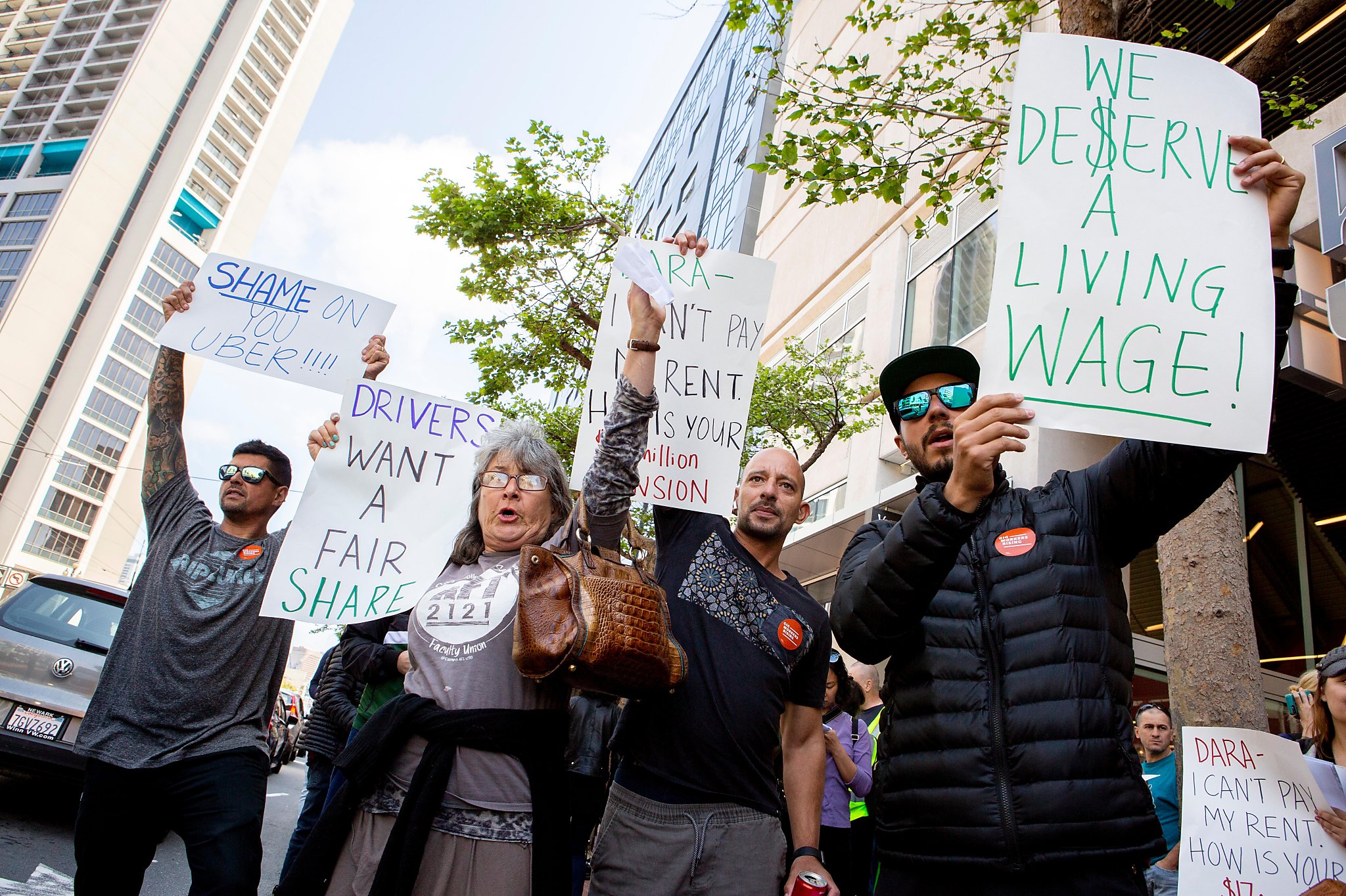 Ride-hail drivers shut down Market Street in protest at Uber headquarters