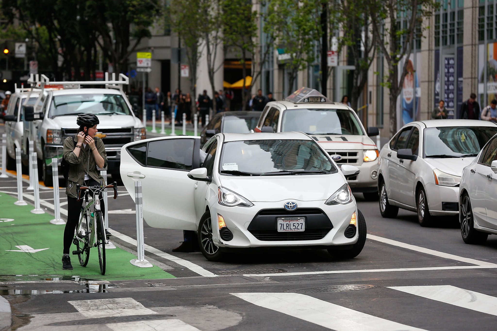 Uber, Lyft account for two-thirds of traffic increase in SF over six ...