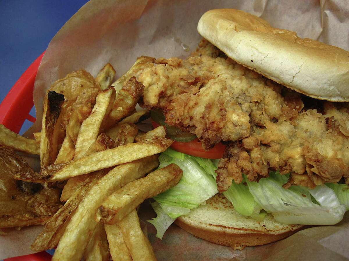 52 Weeks of Burgers: Armadillos Texas Style Burgers