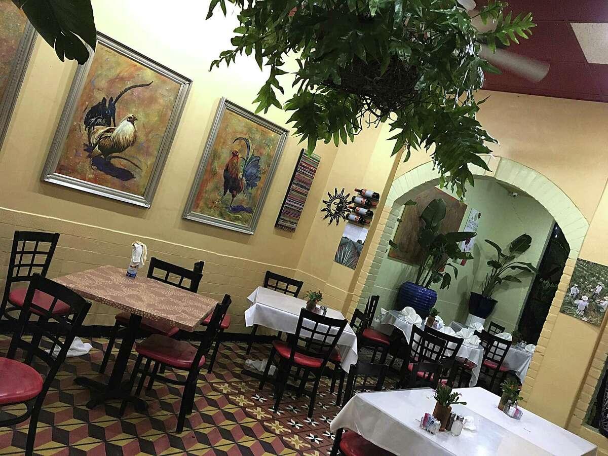 Review: SoLuna on Broadway takes Mexican food beyond margaritaville