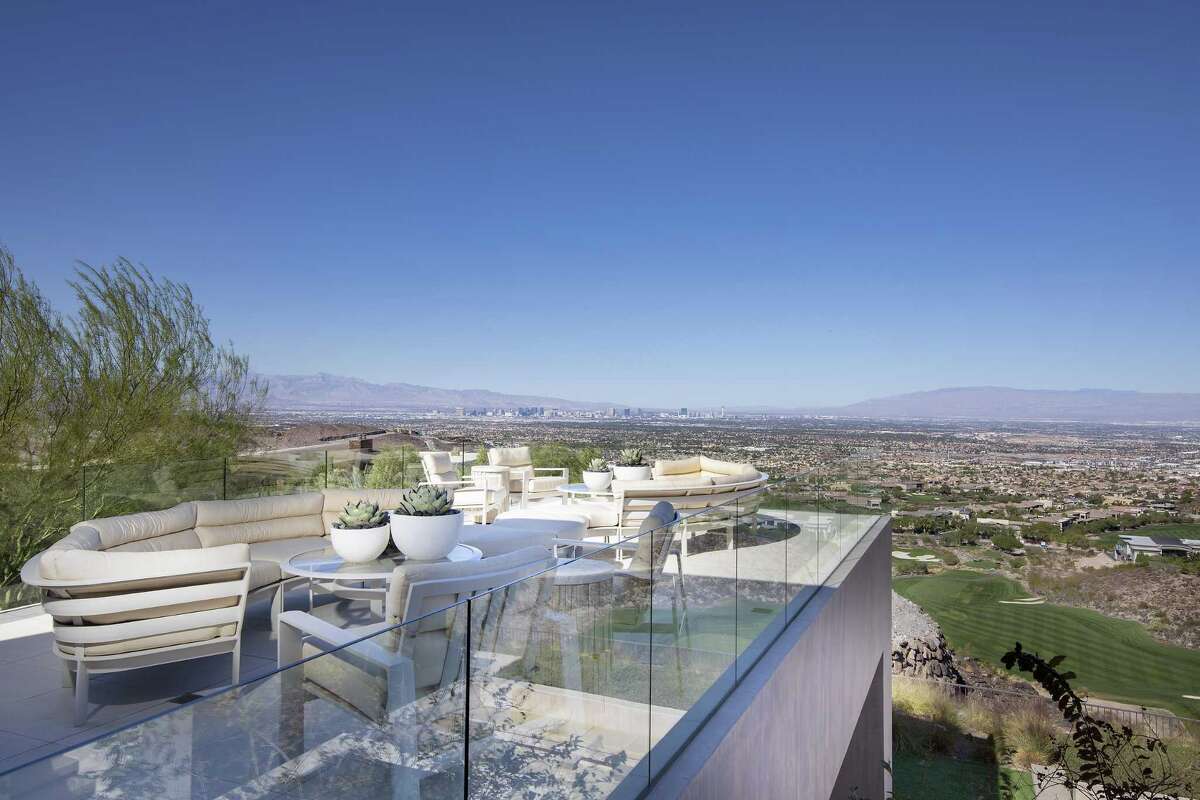 Getaway: ‘Finest home in southern Nevada’ overlooks DragonRidge Country ...