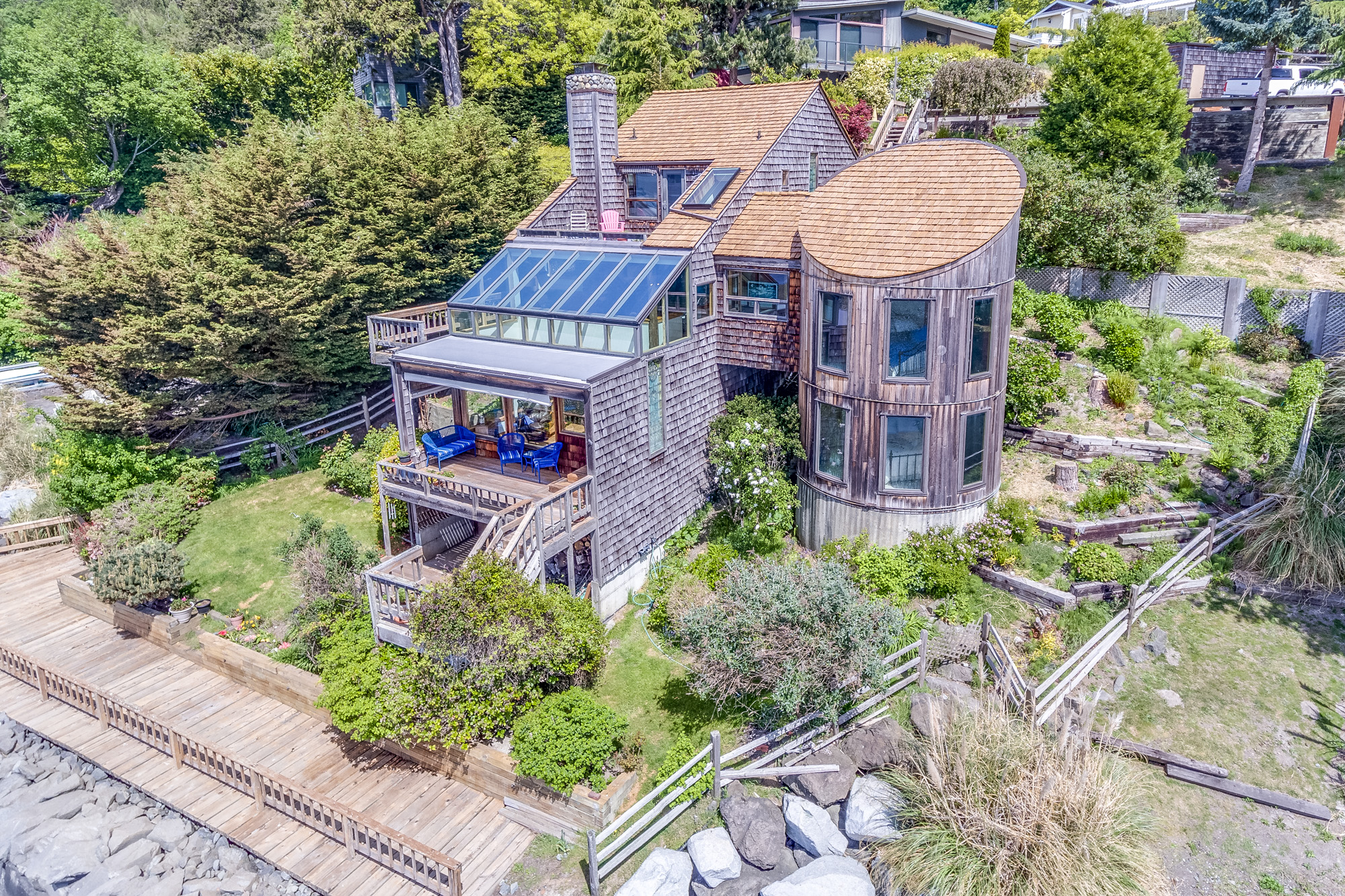 80 degrees in Seattle? You need this waterfront beach house