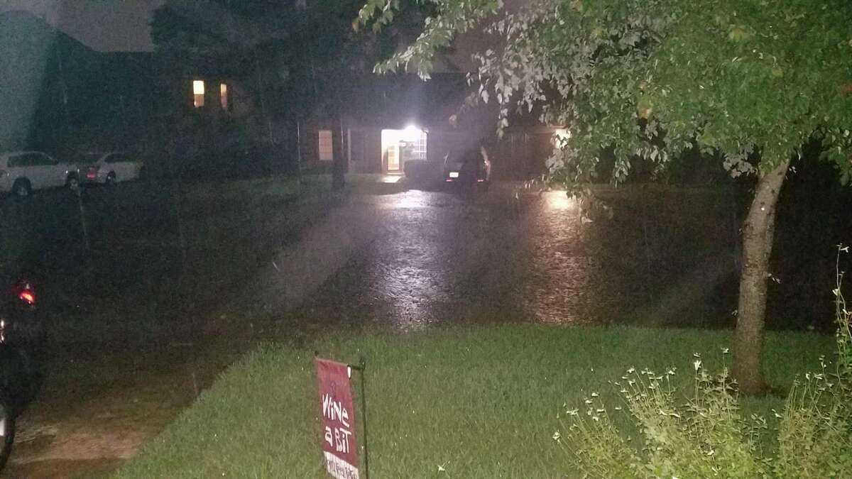 Dramatic photos of severe flooding and storm damage across Houston area ...