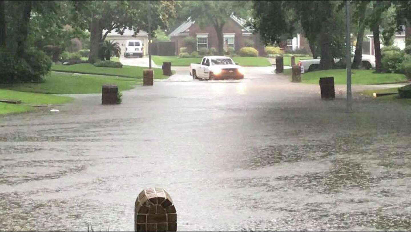 Dramatic photos of severe flooding and storm damage across Houston area ...