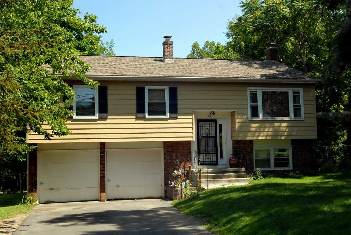 Albany County official owes $21G tax bill