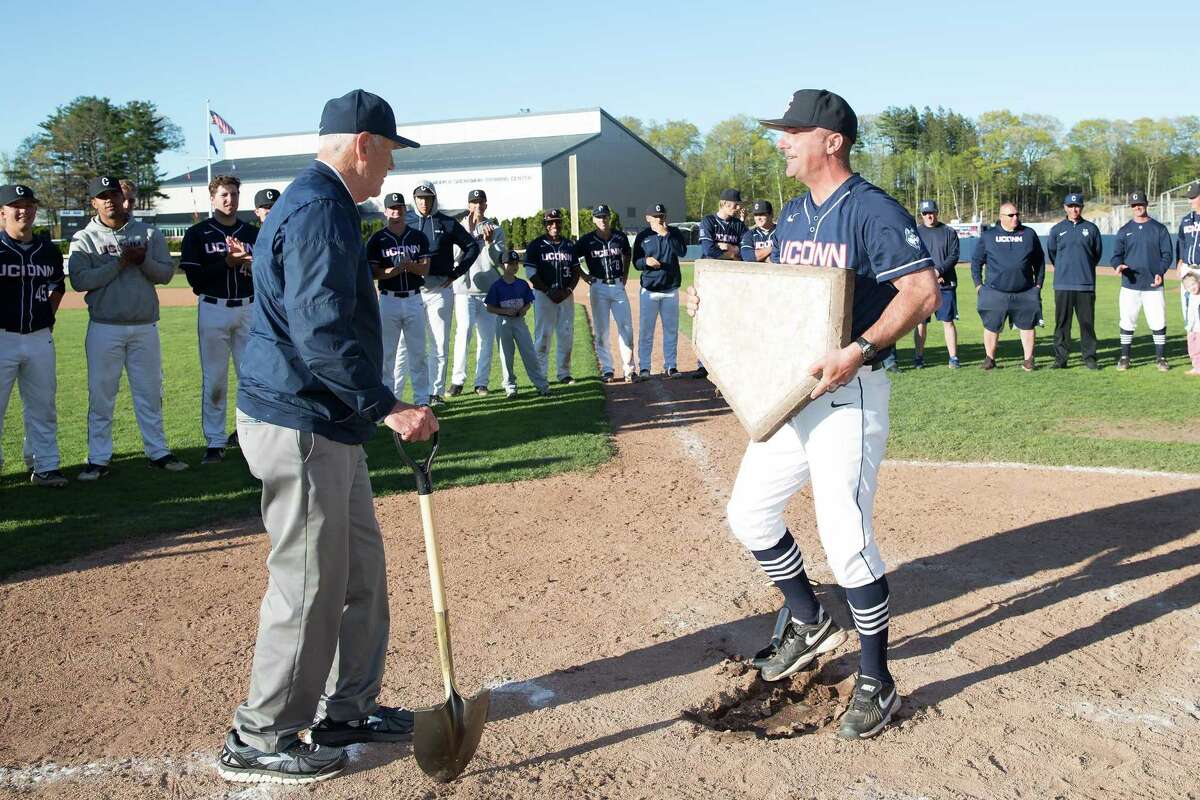 Jeff Jacobs: Though Penders doesn’t break record, J.O. Christian will ...