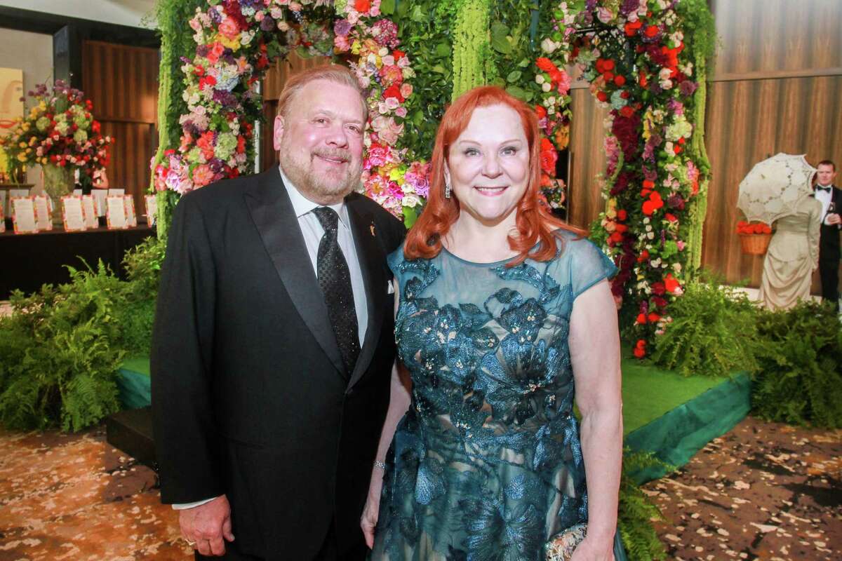 Floral gowns bloom in Houston Symphony Ball's "Vintage Music Garden" at ...