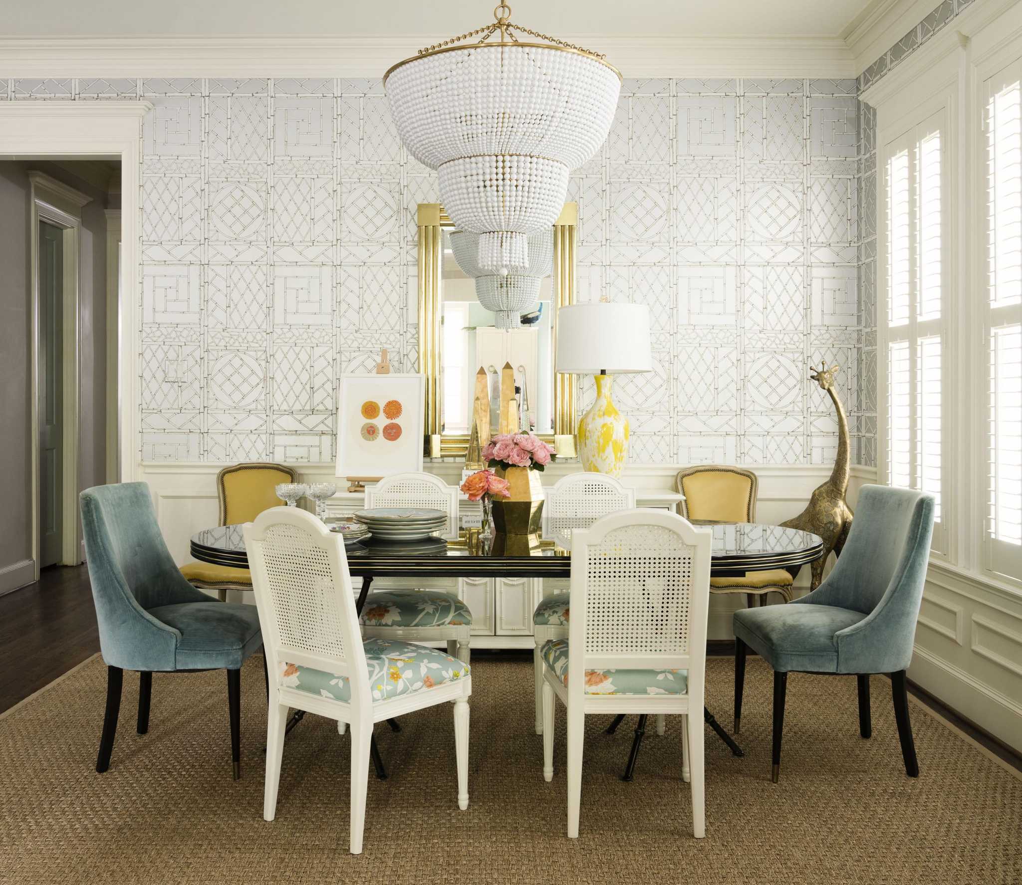 Color and pattern combine for dramatic design effect in homes