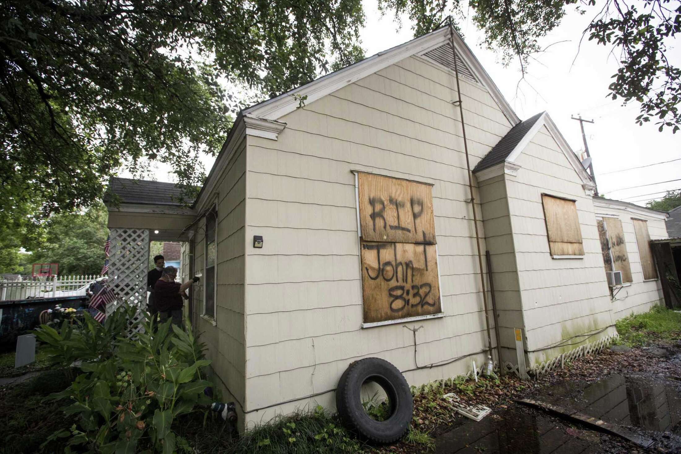 Evidence left behind after botched Pecan Park drug raid raises new ...