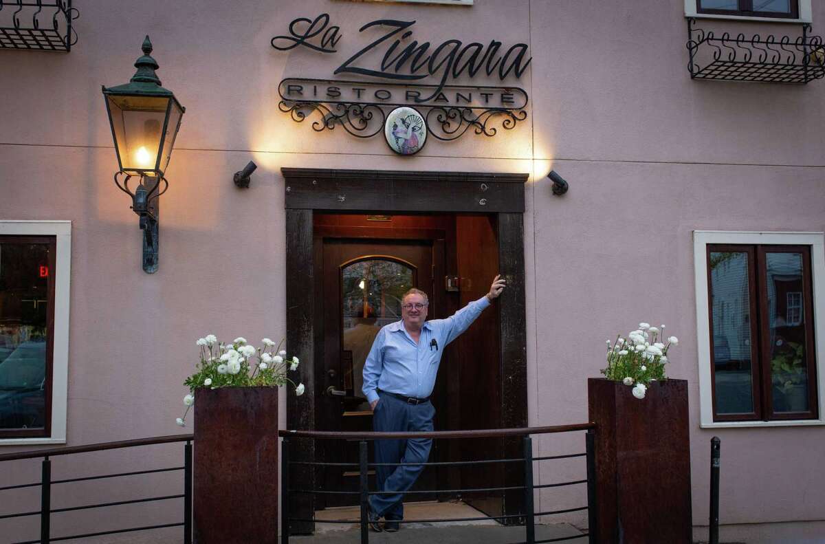La Zingara in Bethel strikes the right balance as an Italian restaurant
