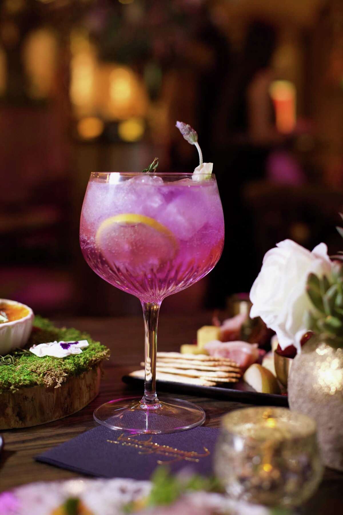 Las Vegas sizzles with new hotels, restaurants, nightclubs and bars