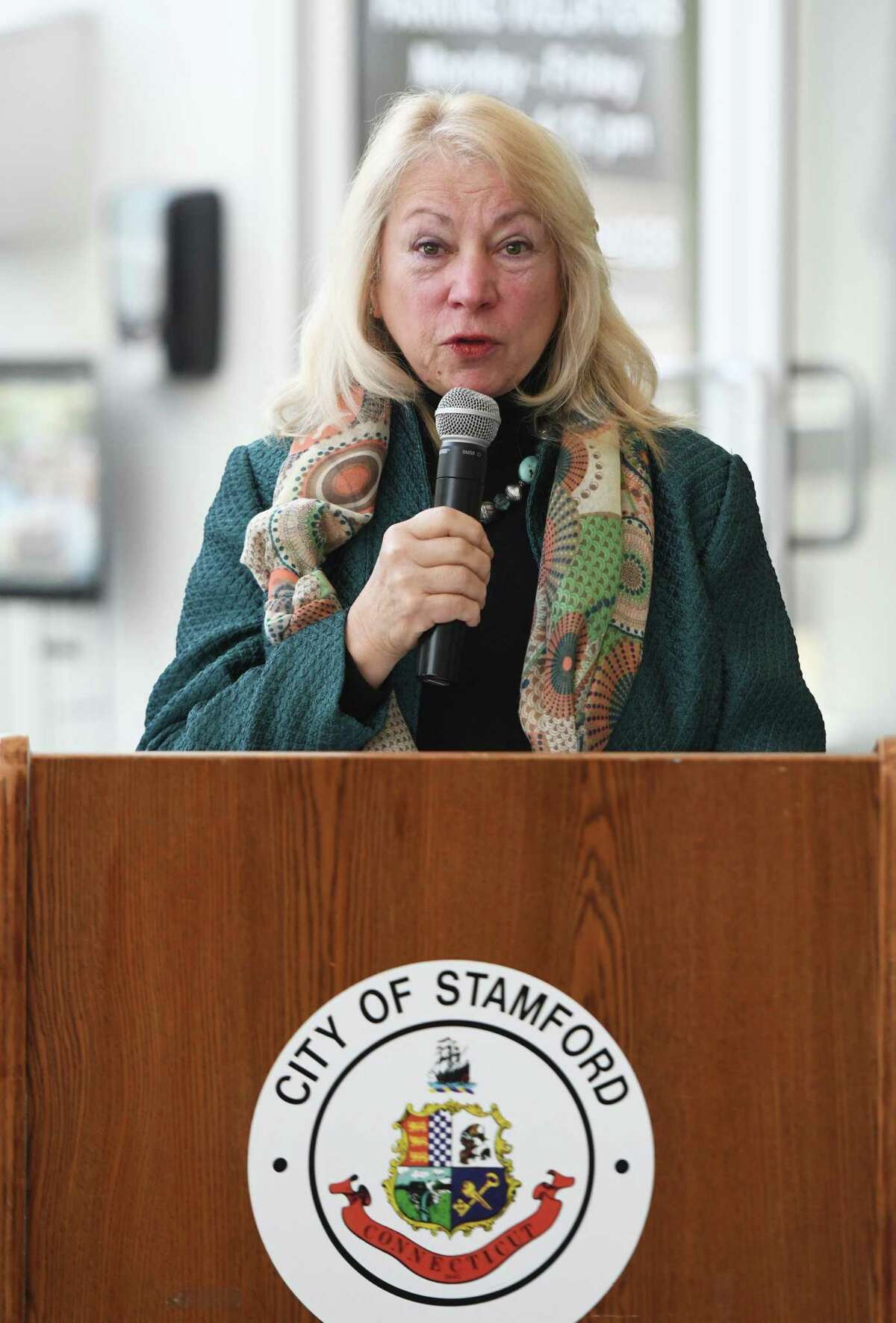 Stamford Day debuts, with little hoopla
