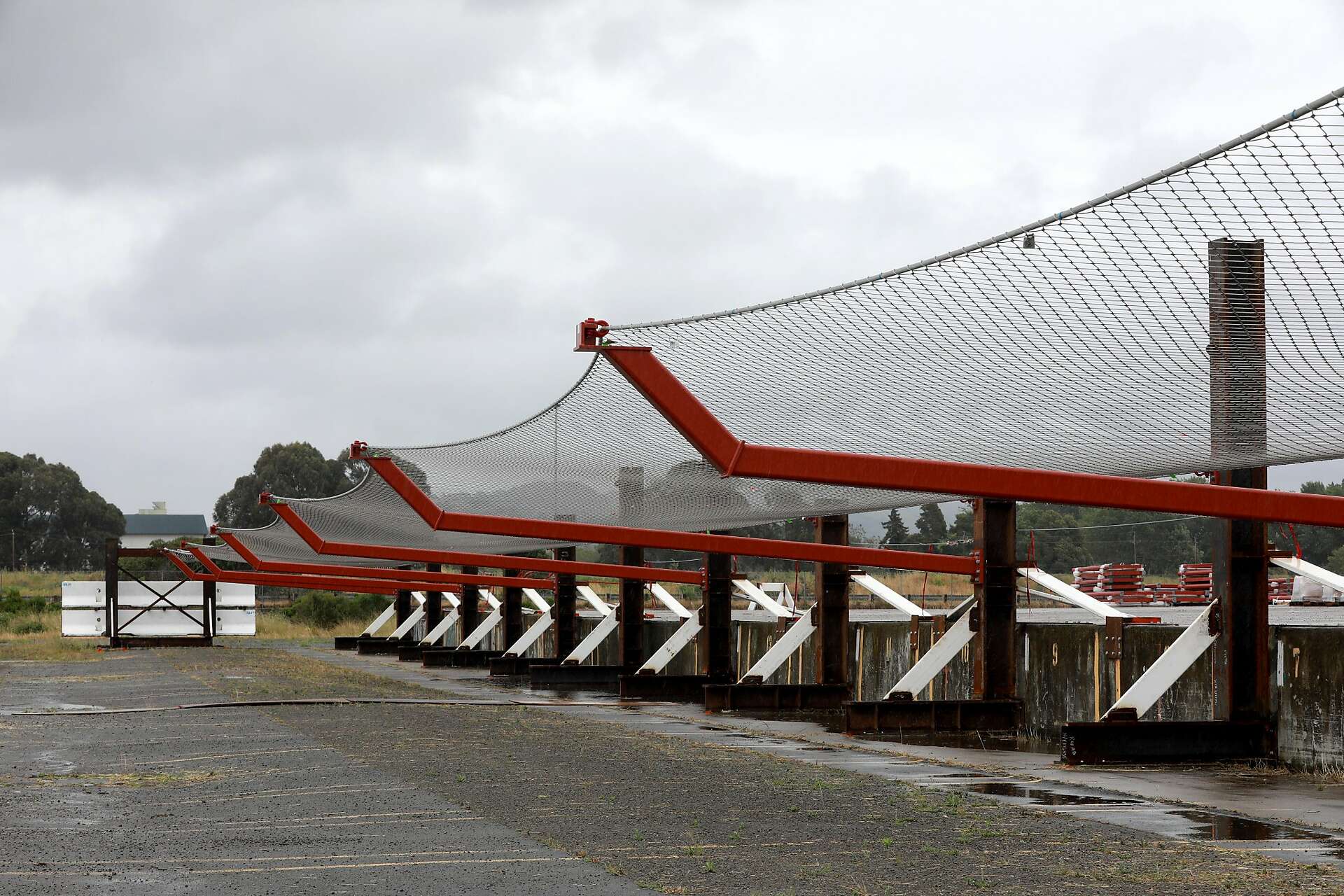 Life-saving Golden Gate Bridge net taking shape in Richmond ...