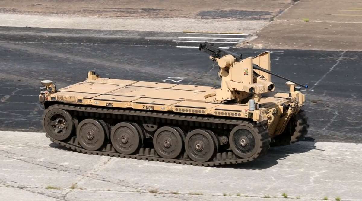 Futuristic robotic combat vehicles for the U.S. Army on display at ...