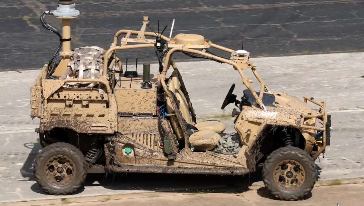 Futuristic robotic combat vehicles for the U.S. Army on display at ...