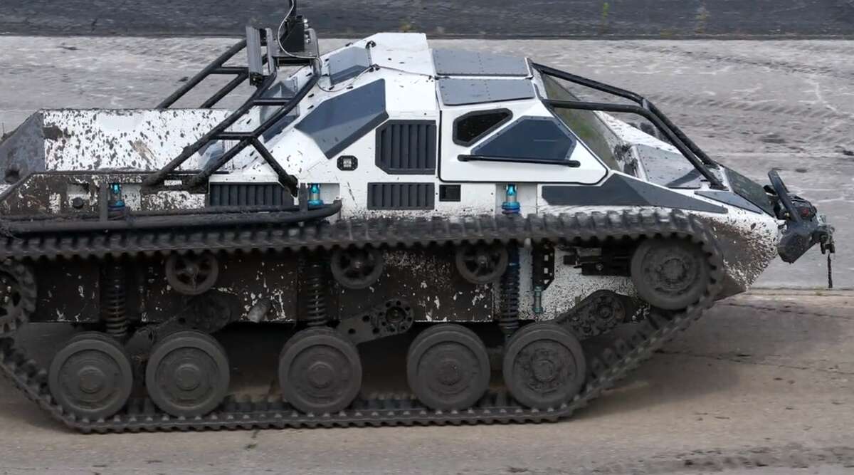 Futuristic robotic combat vehicles for the U.S. Army on display at ...