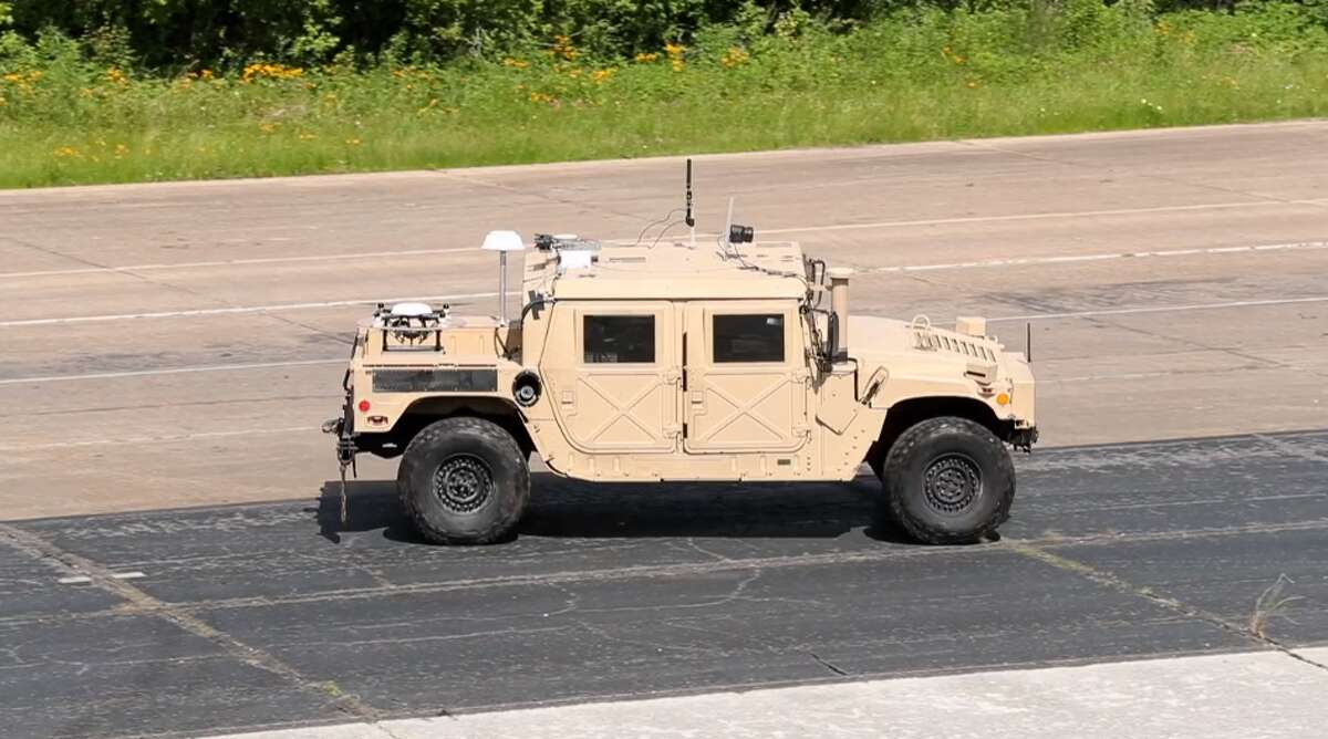 Futuristic robotic combat vehicles for the U.S. Army on display at ...