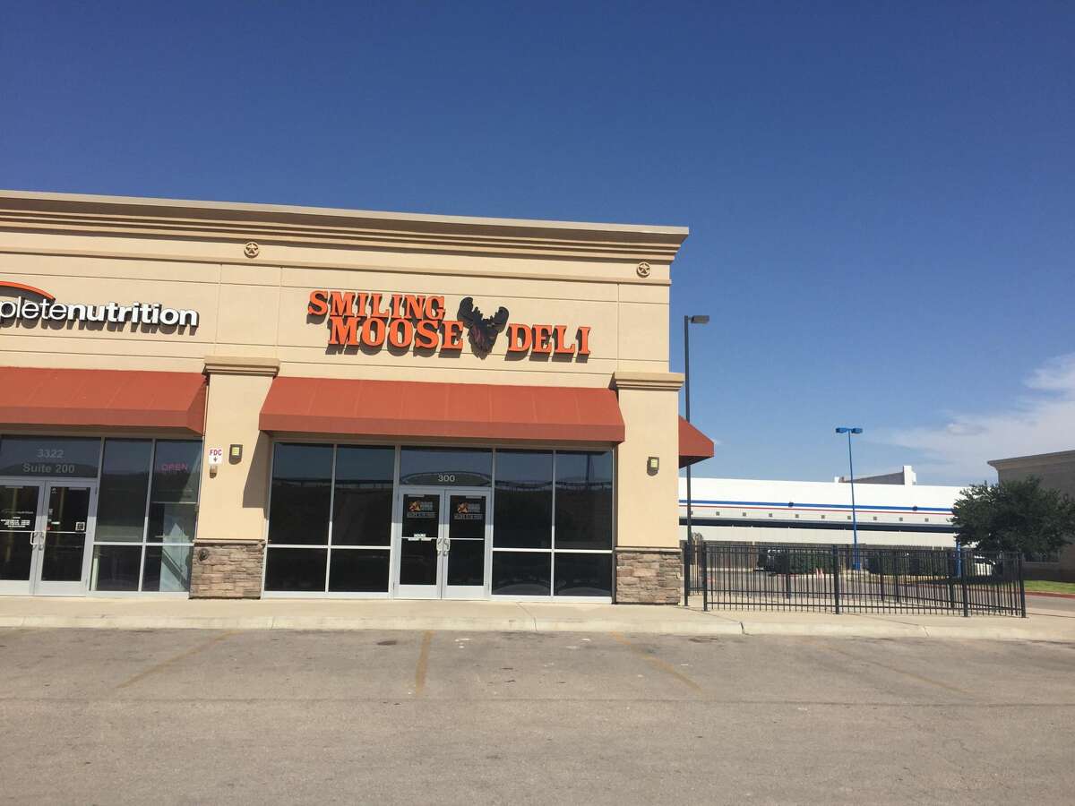 Small Bites: Smiling Moose quietly closes, Drew Brees' restaurant samples