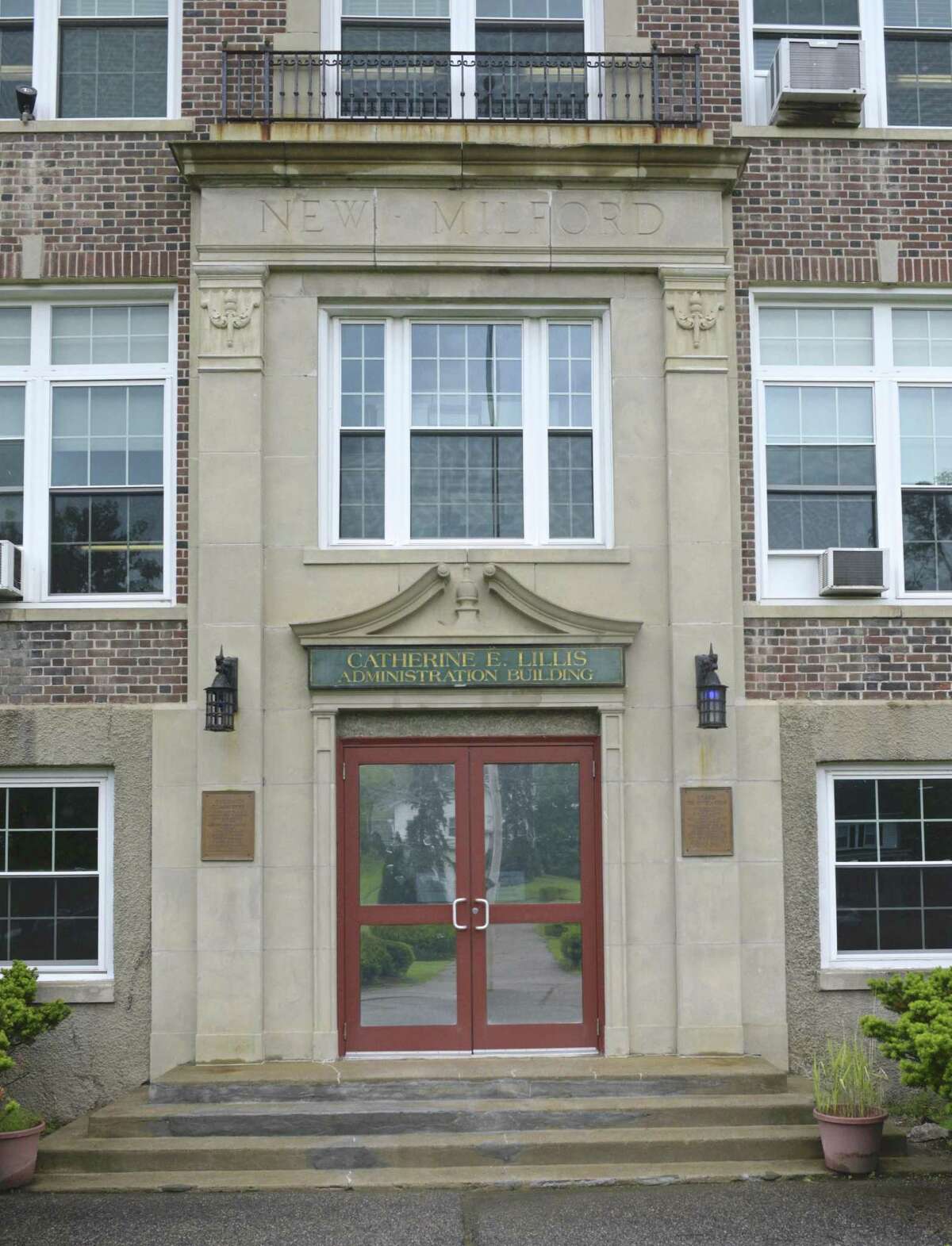 New uses sought for New Milford’s Lillis building